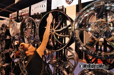 Custom Car Rims - Check for the Biggest Custom Car Rims at SEMA 2010 ...